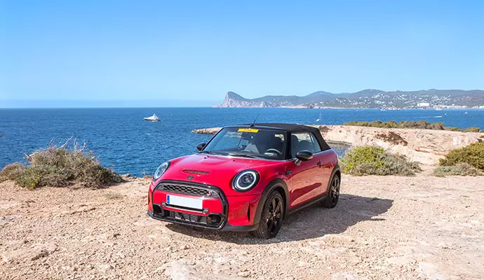 Alquiler de coche automático vs manual en Ibiza